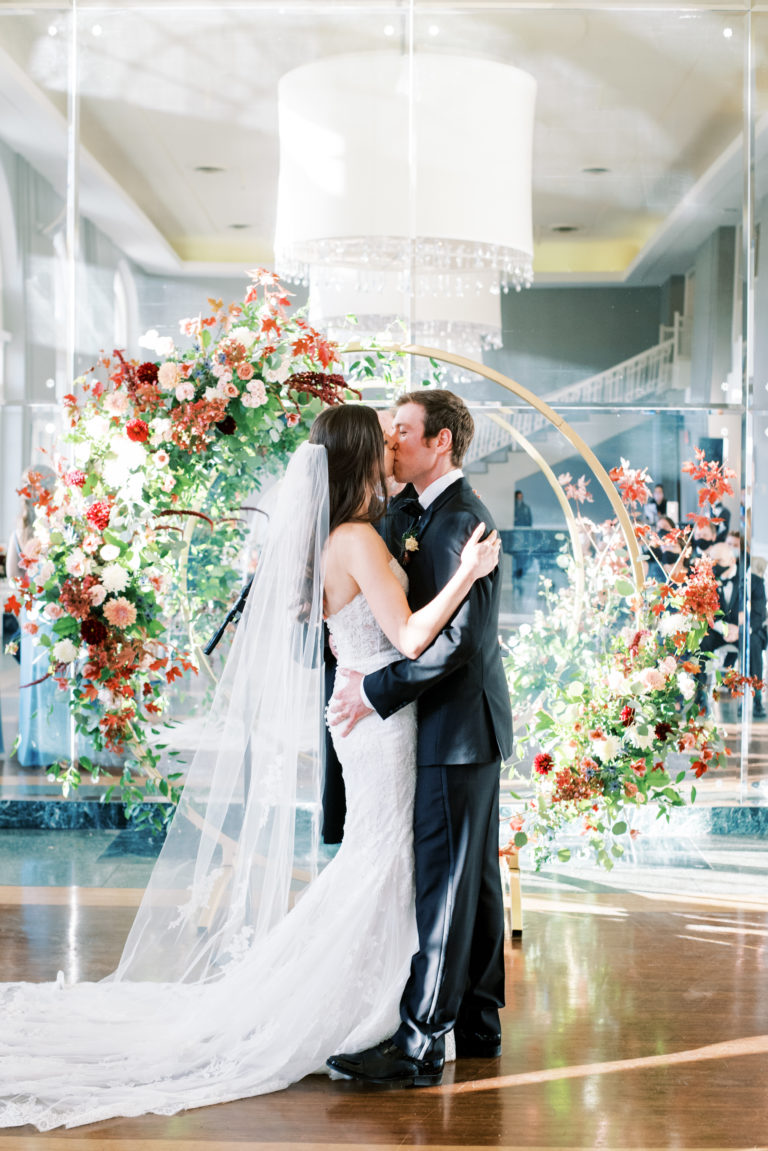 Calhoun Beach Club Wedding in Minneapolis - studiofleurette.com