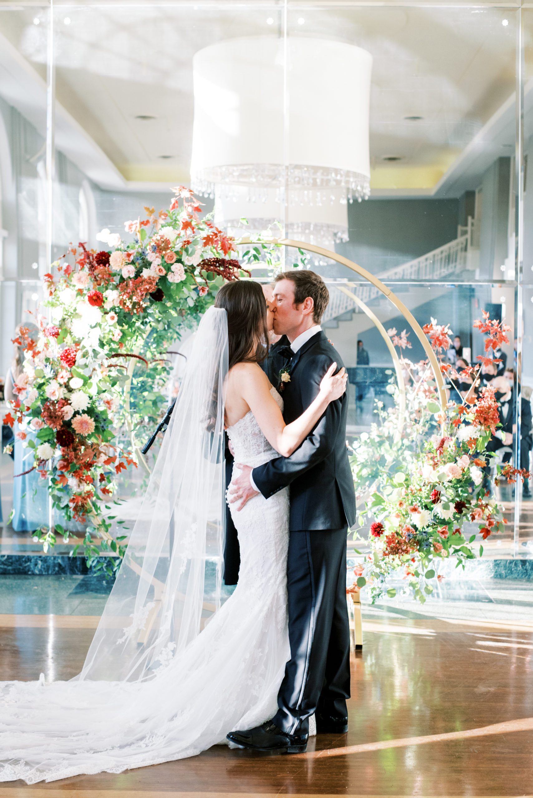 Calhoun Beach Club Wedding in Minneapolis - studiofleurette.com